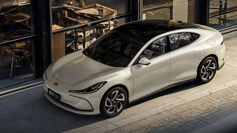 SAIC презентовал новейший электромобиль IM L6