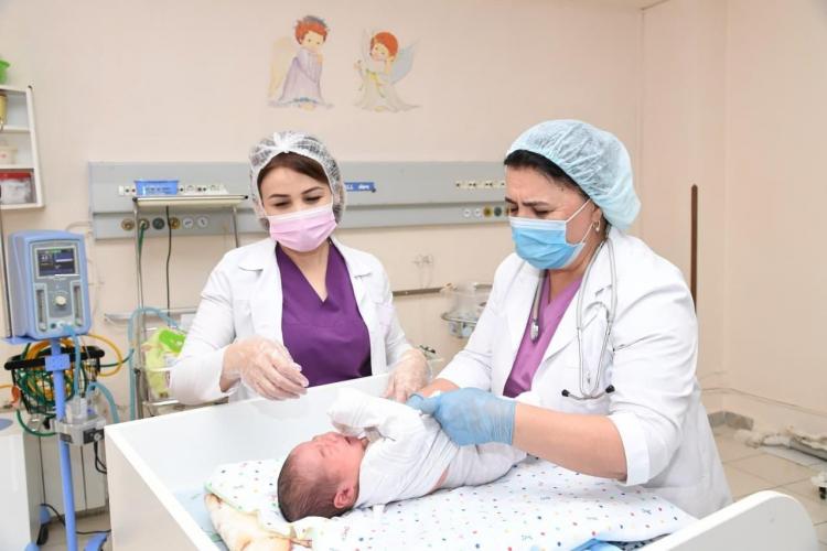 Tibbiyot xodimlariga imtiyozlar: prezident qarori bilan nimalar belgilandi?